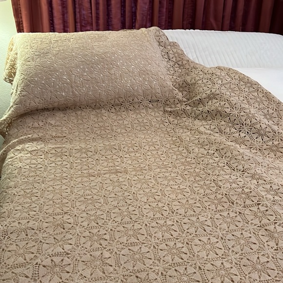 Bedding | Fine Linen Crochet Bedspread Exceptional Heirloom Quality Ex ...